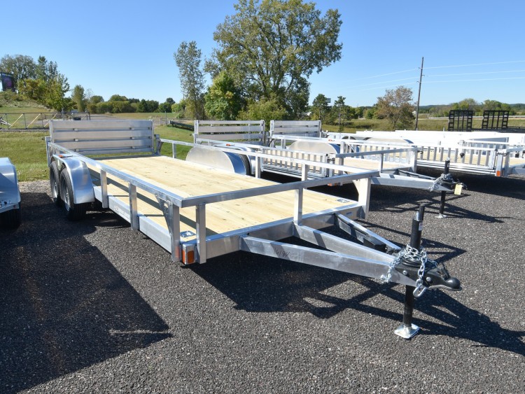 Rough Rider 82"x18' w/HD Package & Bi-Fold Ramp Aluminum Utility ...